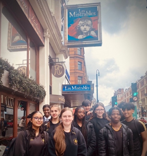 Coombe Wood School - Home